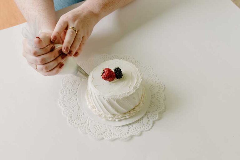 Methods for making icing - Faux Food Creations
